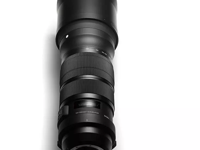 Sigma 120–300 mm 1:2,8 DG OS HSM S