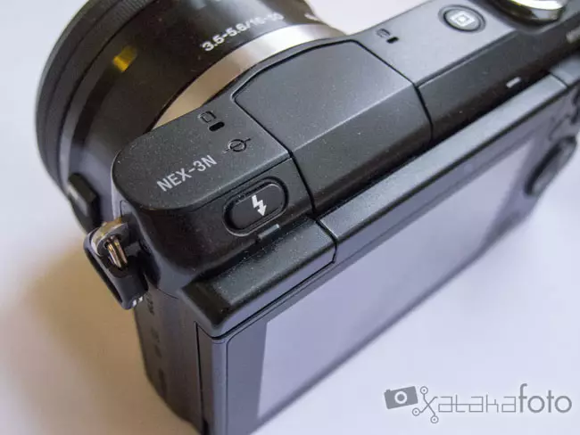 SONY NEX-3N дэталь