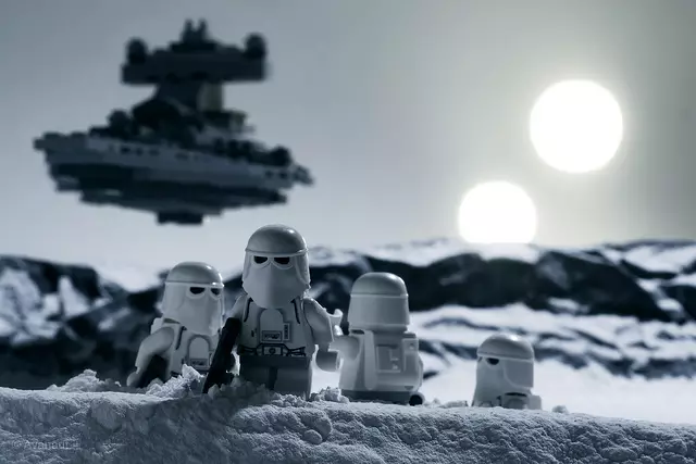 Grianghraif Lego Star Wars go mion, meascán andúileach