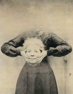 ภาพถ่ายหัวขาดจากศตวรรษที่ 19