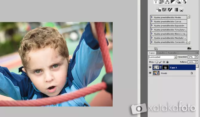 Экспресс кеңес: Photoshop бағдарламасындағы қызыл арнаны пайдаланып теріні қалай реттеуге болады