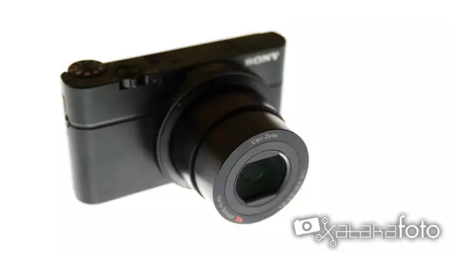 Sony RX100 vooraanzicht