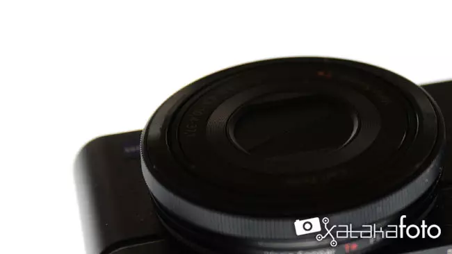 Fokus detaljnog prikaza Sony RX100