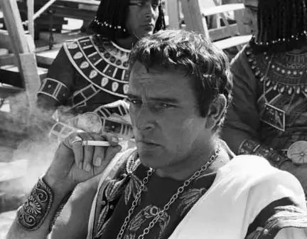 Richard Burton.— Cleopatra. ©AP