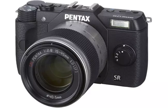 I-Pentax Q10 isishwankathelo esimnyama