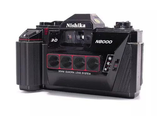 Nishika N8000, Жон Нутталл