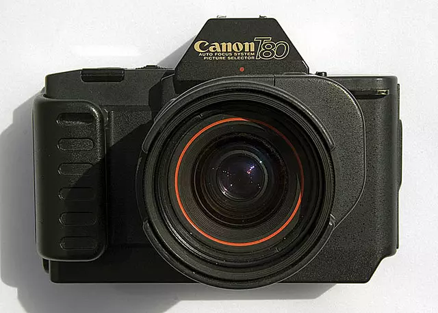 Canon T80, pa Mike Caine