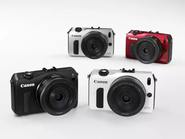 Canon EOS M dispoñible en 4 cores