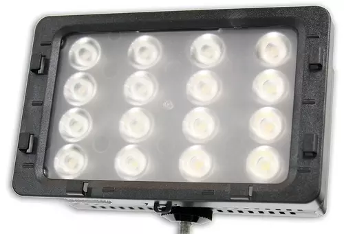 Switronix TorchLED Bolt: kuyatsa kwa LED.