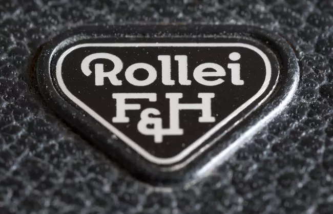 Лого на Rollei