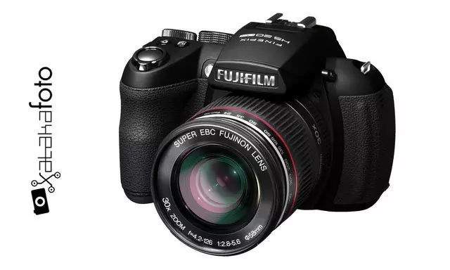 Fujifilm Finepix HS20EXR: много зума и много шума