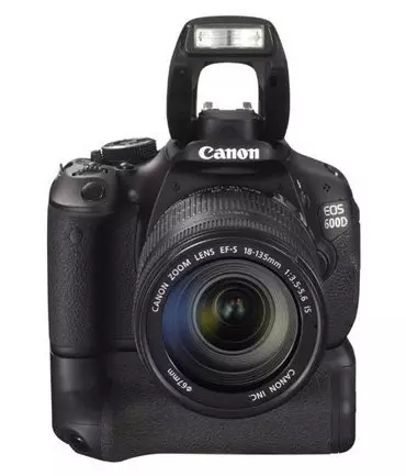Canon EOS 600D - tay cầm