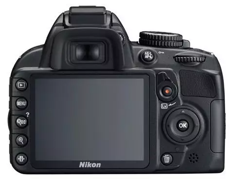 I-Nikon D3100