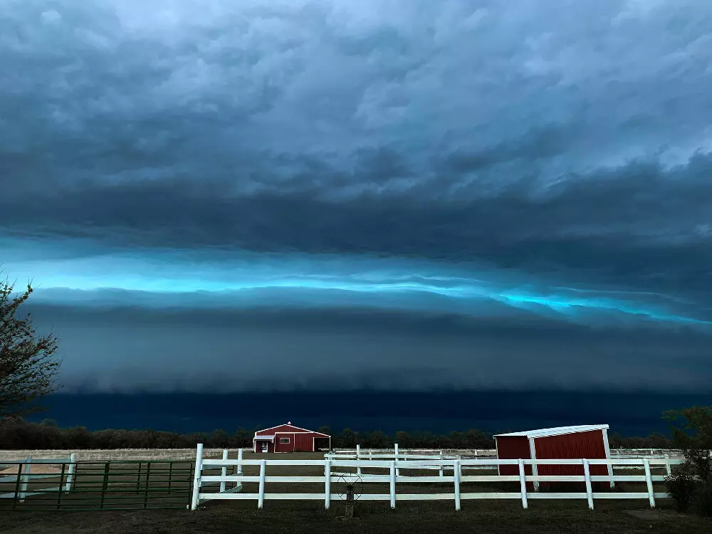 Winner Young Weather Photographer Of The Year 2021 Photo C Phoenix Blue