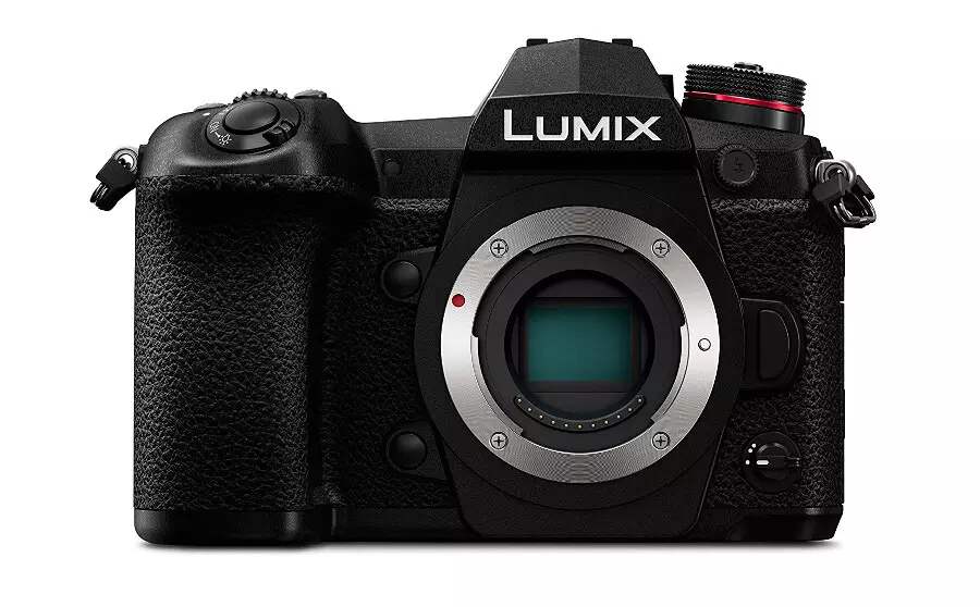 Panasonic Lumix G9 உடல்