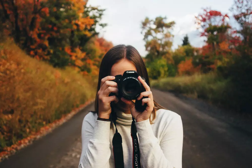 Направете добри есенни снимки с камера и мобилен телефон