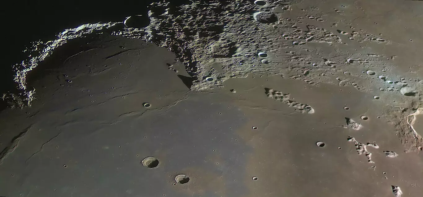 Veoma pohvalan Iridum Imbrium C Stefan Buda