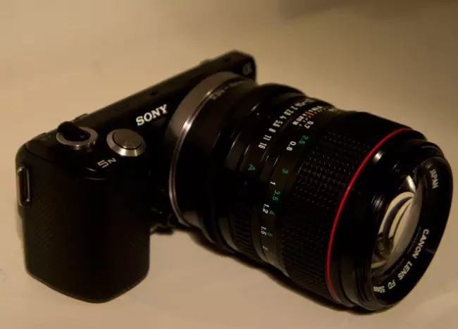 Sony Nex hamwe na lens ya Canon