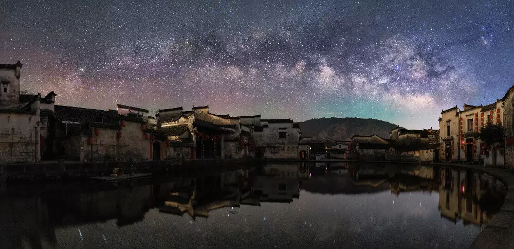 Vintergatan på den antika byn C Zhang
