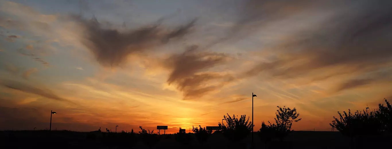 Auksinė ir mėlyna valanda: kas tai yra ir kaip išnaudoti magiškas valandas fotografuojant geras