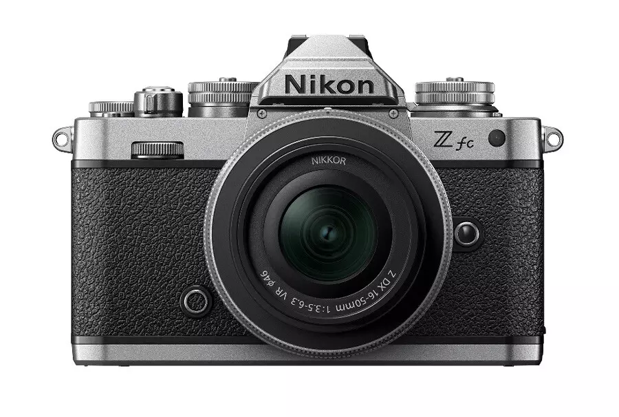Nikon Z Fc Depan