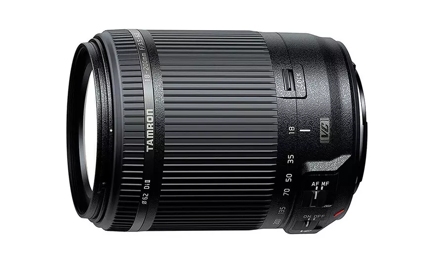 Tamron18 200 ملم