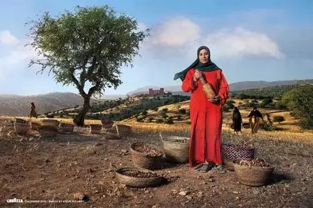 Afslørede fotografierne, der udgør Lavazza 2015-kalenderen af McCurry 20072_14