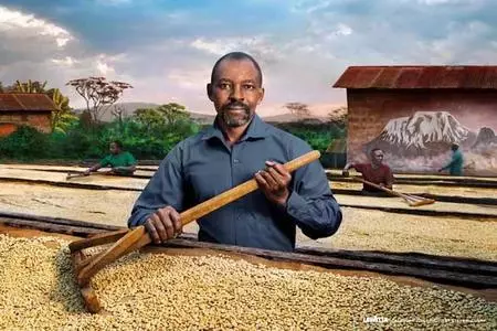 የLavazza 2015 ካላንደርን በ McCurry የተዋቀሩ ፎቶግራፎችን ገልጧል 20072_23