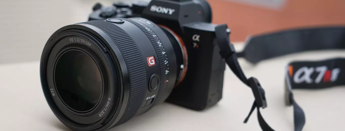 Sony 50mm F1.2 GM, ವಿಶ್ಲೇಷಣೆ: ವೈಶಿಷ್ಟ್ಯಗಳು, ಬೆಲೆ ಮತ್ತು ವಿಶೇಷಣಗಳೊಂದಿಗೆ ವಿಮರ್ಶೆ