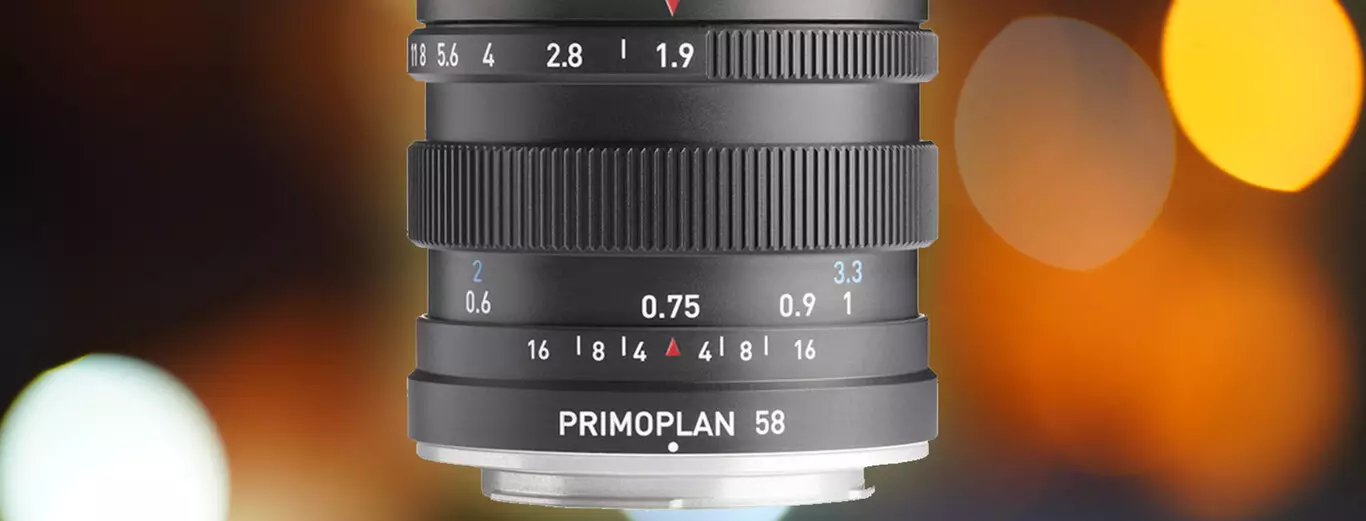 Meyer Optik Görlitz Primoplan 58 mm f/1.9 II: toe faʻafouina se tasi o tioata sili ona fiailoa o le faʻailoga Siamani masani