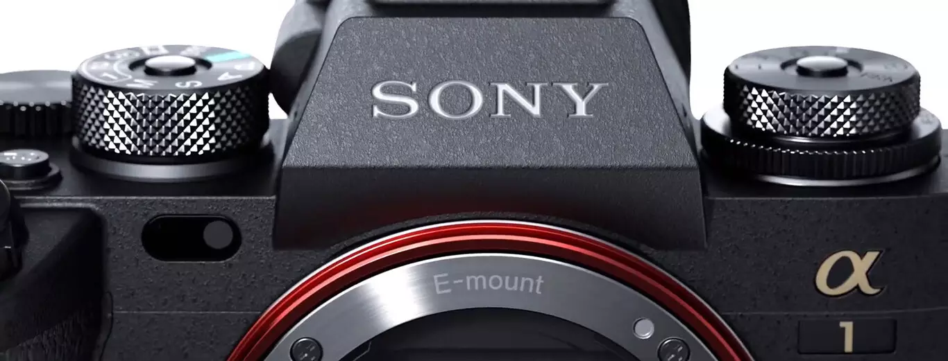 အသစ် Sony A1၊ Fujifilm x-E4 နှင့် GFX100S၊ မင်္ဂလာဆောင်ဓာတ်ပုံနှင့် အခြားအရာများအတွက် စျေးကွက်ရှာဖွေခြင်း- Galaxia Xataka Foto