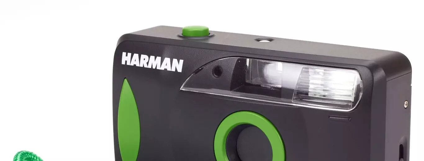 Harman presents its new analog compact with charging motor: Harman EZ-35