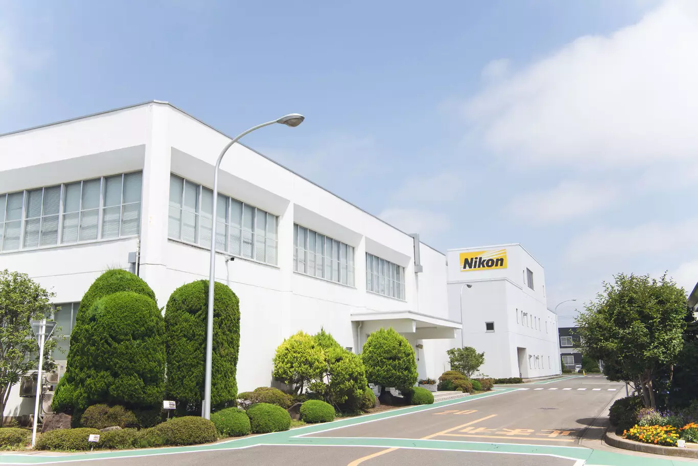 Фабрикаи Nikon Sendai