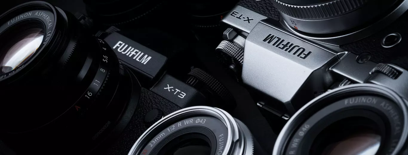 Fujifilm X-T3, Olympus E‑M10 Mark III, Nikon D5600 και άλλες κάμερες, φακοί και αξεσουάρ προς πώληση στο Hunting Bargains