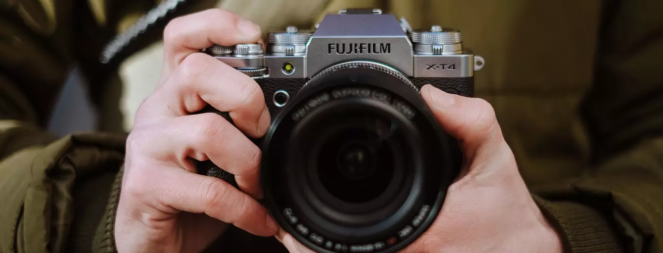 Fujifilm X-T4, Nikon Z50, Sony RX100 və daha çox kameralar, linzalar və aksesuarlar Hunting Bargains-də ən yaxşı qiymətə