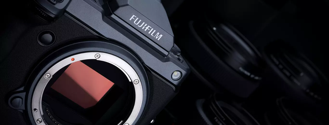 Fujifilm ivugurura GFX100 kugirango itange amashusho agera kuri 400 Mpixels kandi itangiza umuvandimwe wa GFX100 IR ifoto ya infragre.