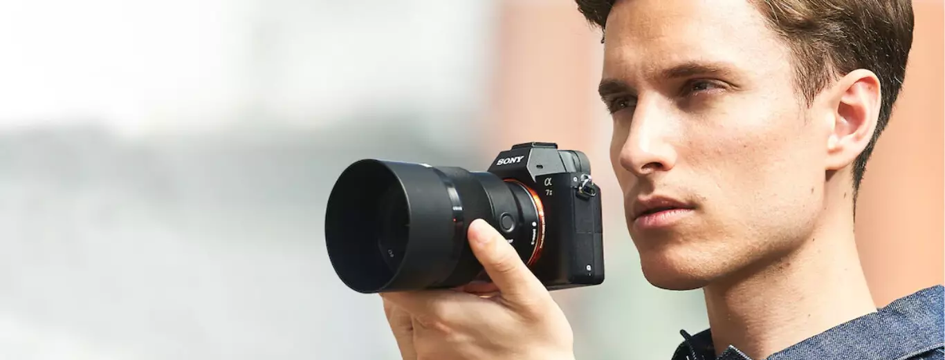 Sony A7 II, Panasonic Lumix GX9, Canon EOS M50 and more cameras, lenses and accessories at the best price in Hunting Bargains