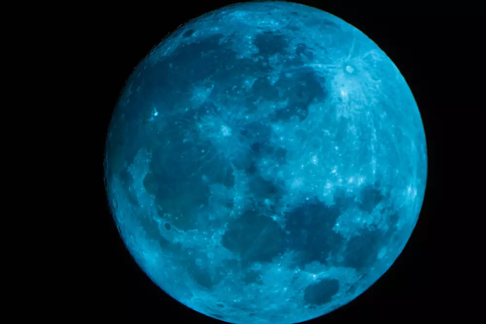Blue Full Moon Haloween 2020