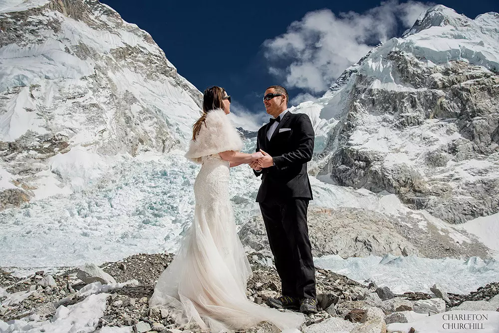 Pernikahan Everest Charleton Churchill 10