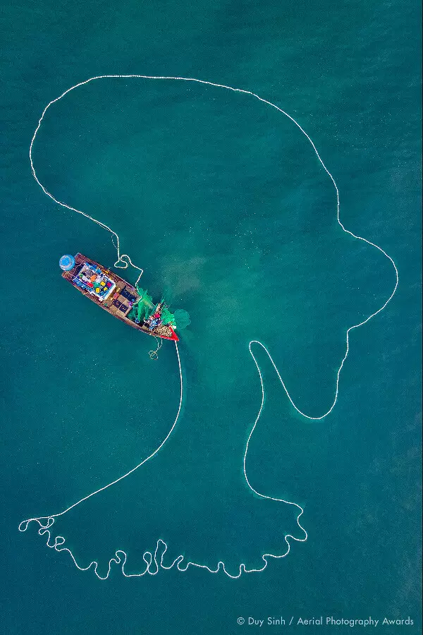 Premios de fotografía aérea da dama do mar Duy Sinh