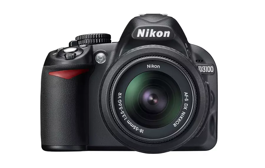 I-Nikon D3100