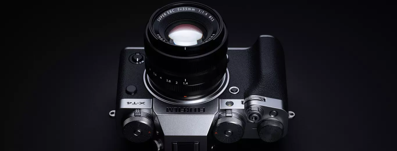 Fujifilm X-T4, Nikon Z50, Canon EOS M50 এবং আরও ক্যামেরা, লেন্স এবং আনুষাঙ্গিক আমাদের দর কষাকষিতে বিক্রি হচ্ছে