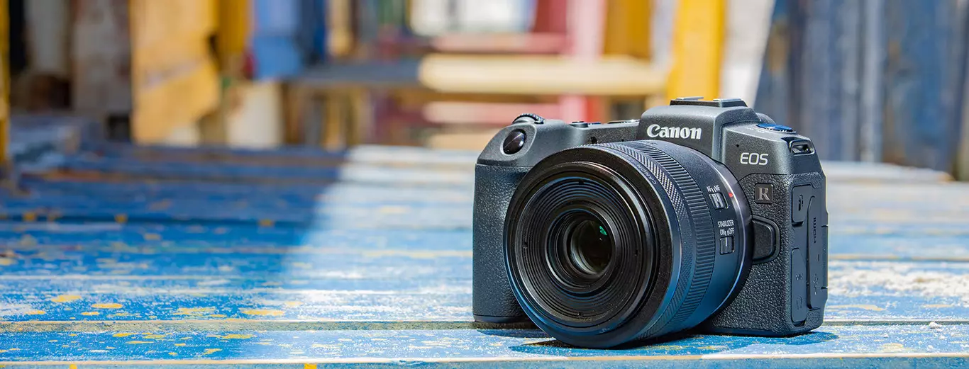 Canon EOS RP, Sony A6600, Nikon D610 a ďalšie fotoaparáty, objektívy a príslušenstvo za najlepšiu cenu: Náš lov na výhodnú cenu je tu