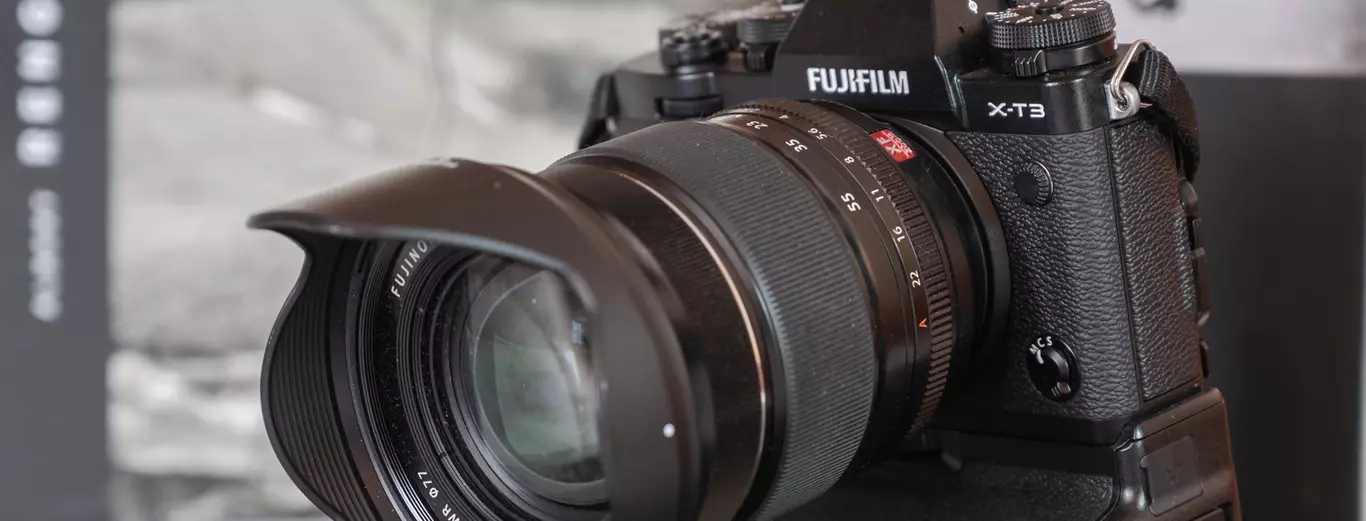 Fujifilm X-T3, Canon EOS M6, Olympus OM-D E-M10 Mark III și mai multe aparate foto, obiective și accesorii la cel mai bun preț: sosesc chilipiruri de vânătoare