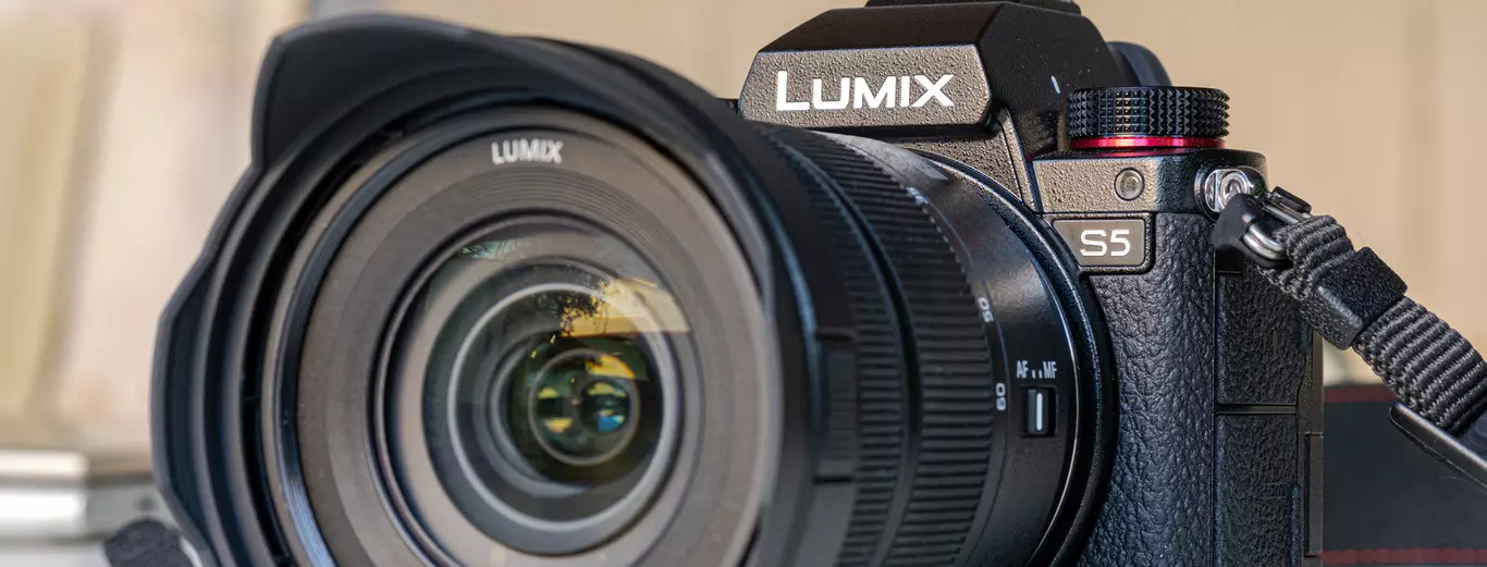 Panasonic LUMIX S5 تماس، امکانات، قیمت