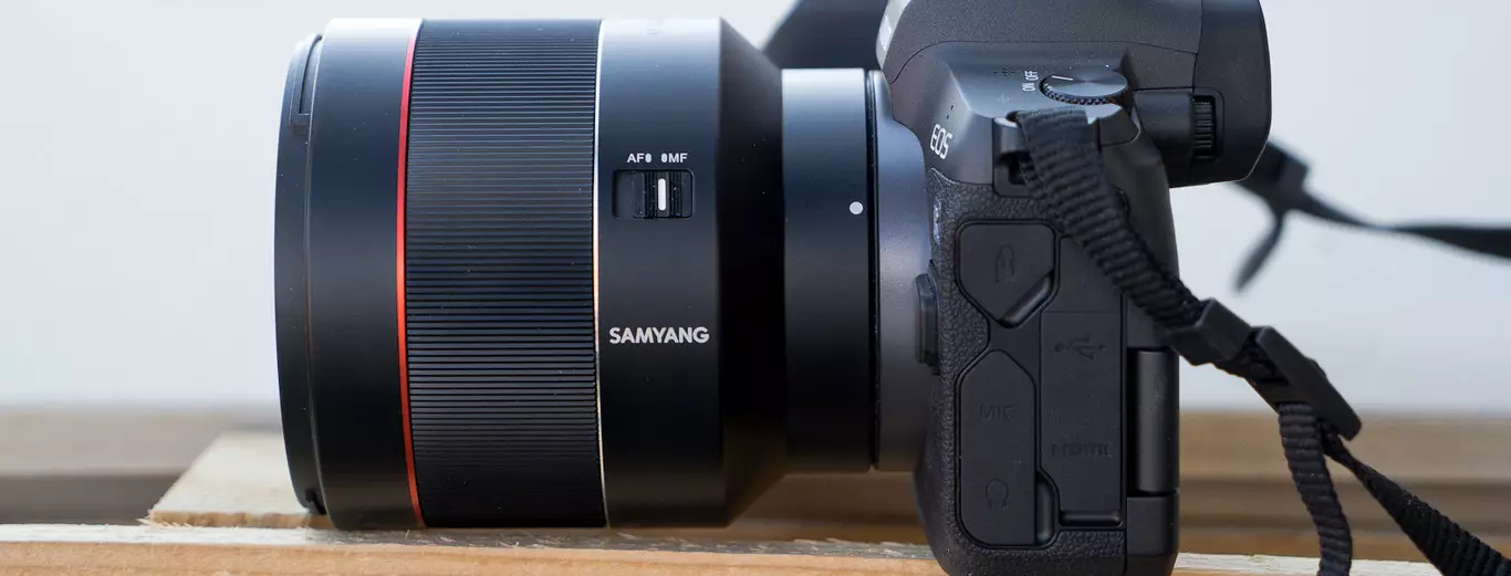 Samyang AF 85mm f1.4 RF, анализ: преглед с цена и спецификации