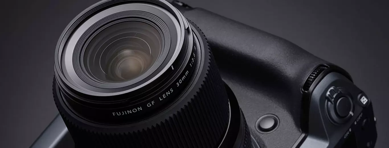 Fujifilm GF30mm F3.5: nowy obiektyw szerokokątny do japońskich systemów średnioformatowych