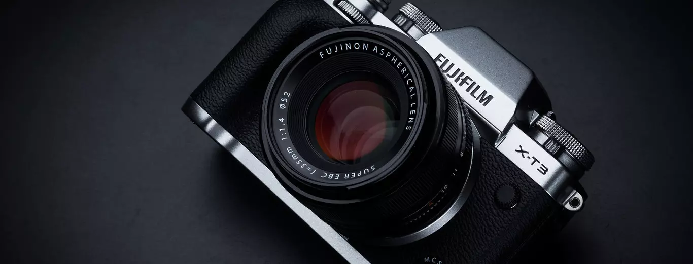 Fujifilm X-T3, Olympus O-MD E-M10 Mark III, Canon EOS 800D we satuwda has köp kameralar, linzalar we esbaplar: Söwda söwdasy gelýär