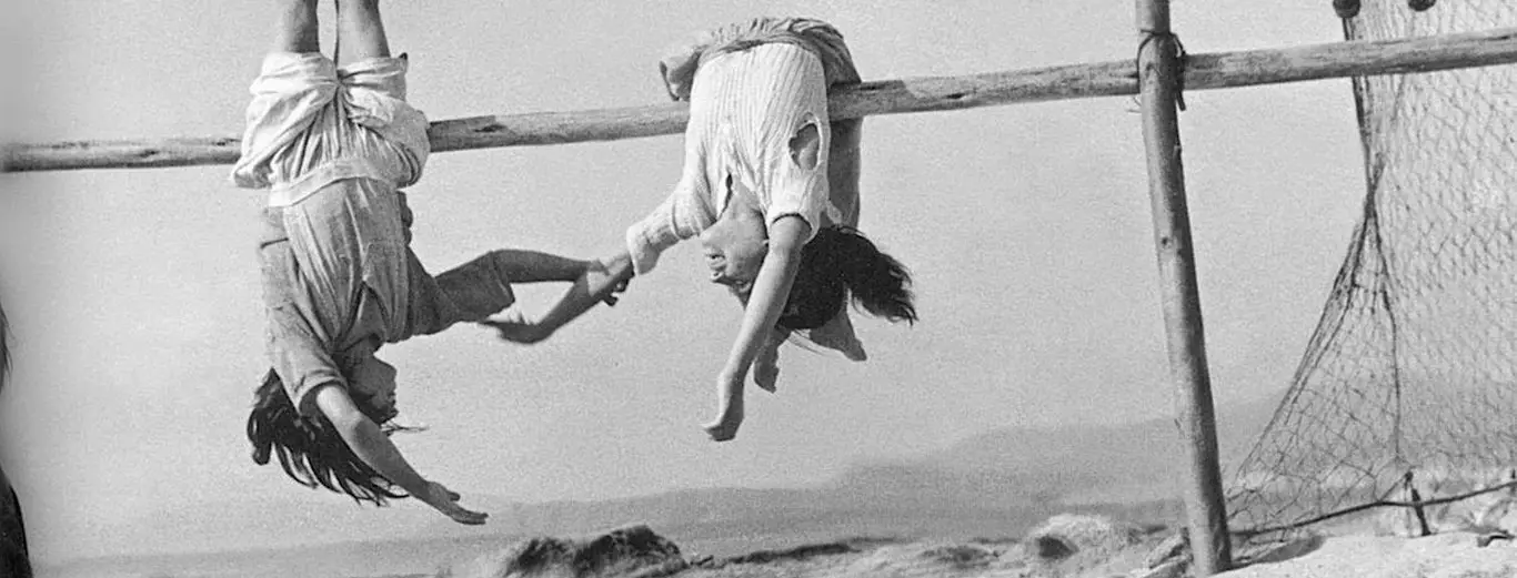 Un vídeo imprescindible para coñecer a figura dun dos mellores fotógrafos chilenos da historia: Sergio Larraín