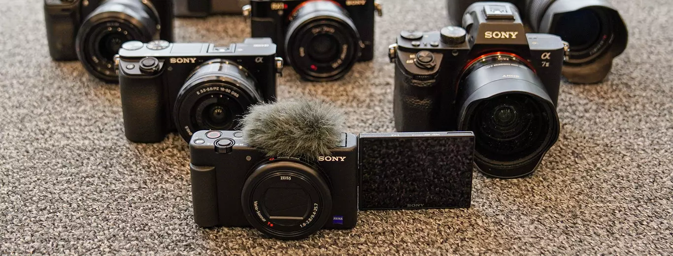 Lei deur die hele Sony-katalogus: kameras, lense en teikengehoor